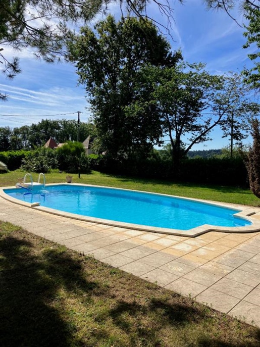 House with pool in Saint Mesmin 5 room(s) 130 m2