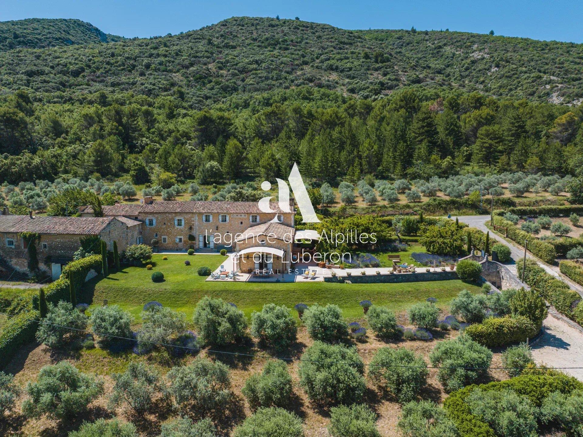 Bonnieux - Panoramic View Swimming Pool And Landscaped Garden
