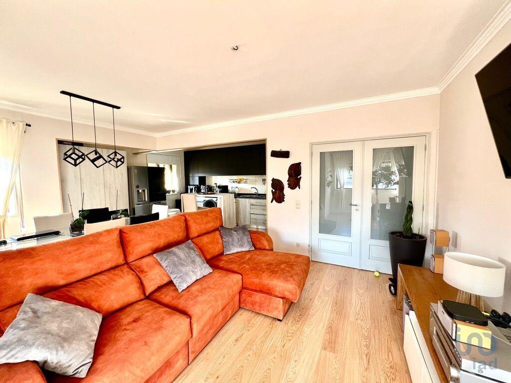 Apartamento T3 em Mafamude e Vilar do Paraíso de 92,00 m²