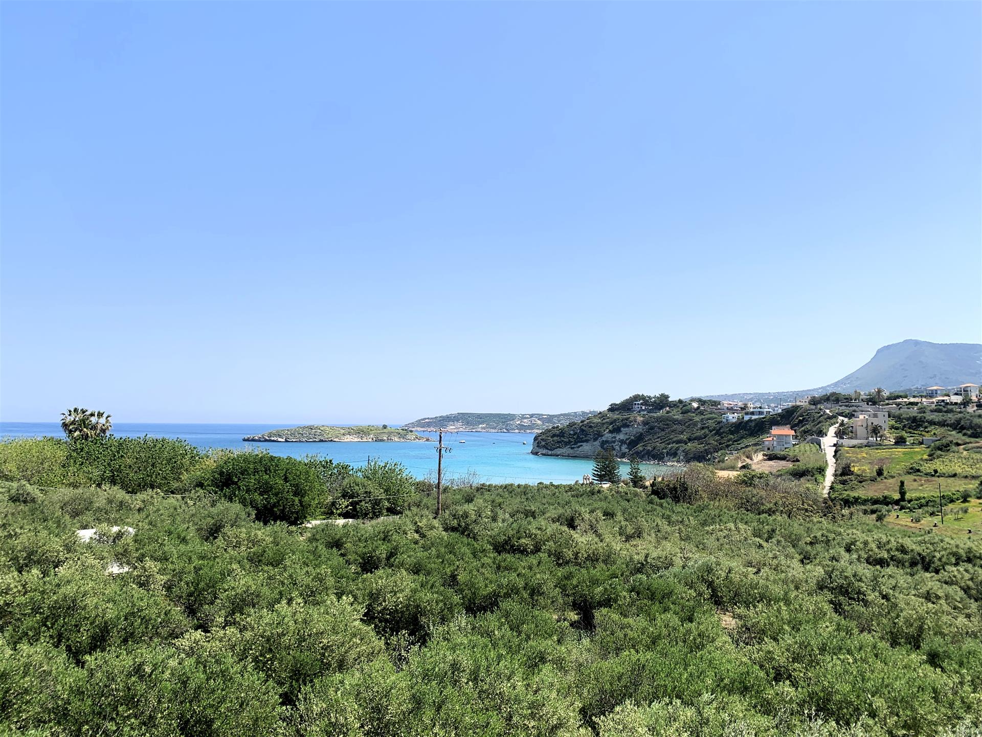 Magnificent plot with splendid views of the sea and the 'White ...