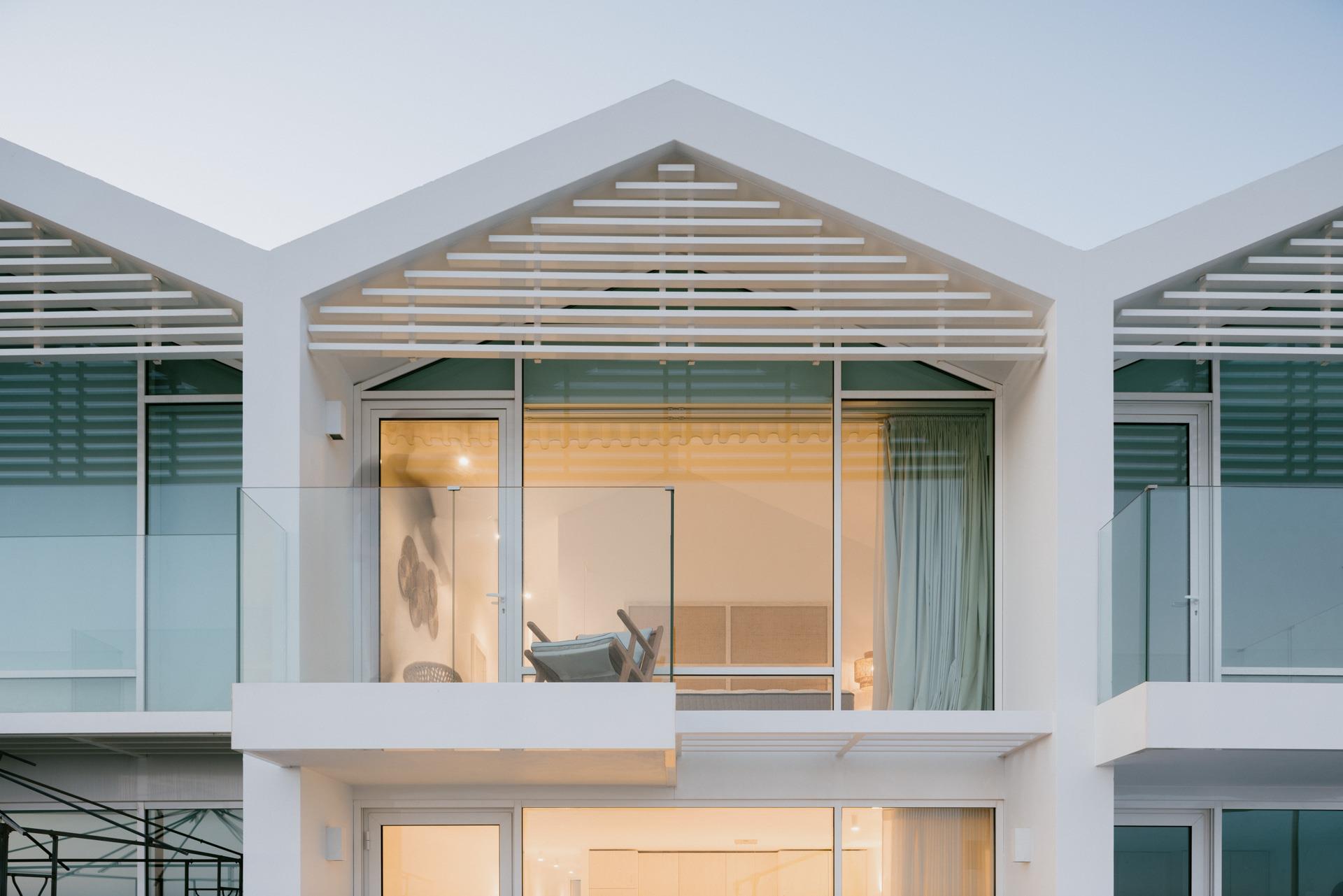 Compra: Vivenda (8700)