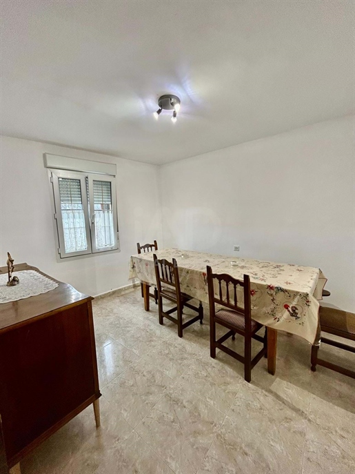 Nakup nepremičnine Posadilla de la Vega : 1 nepremičnin v ekskluzivni ...