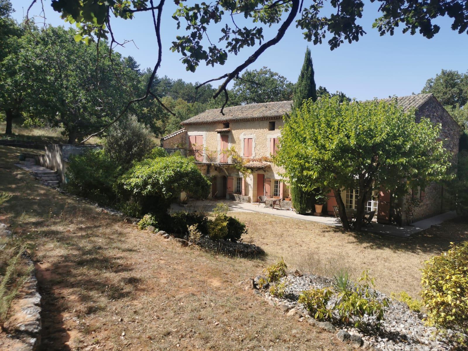 Near Grignan, stone Mas on 4 hectares of haven of peace.