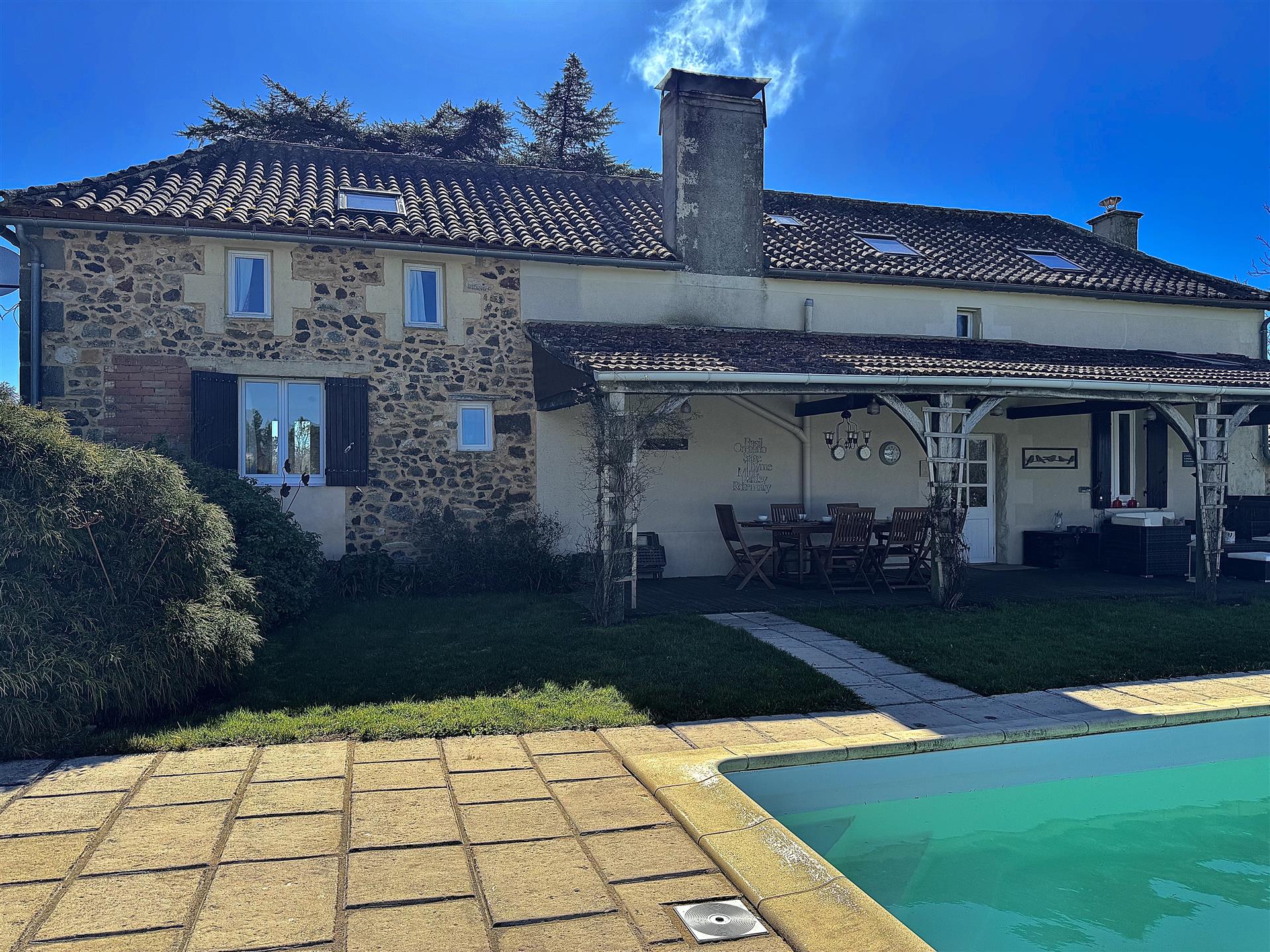 Superbe maison en pierre