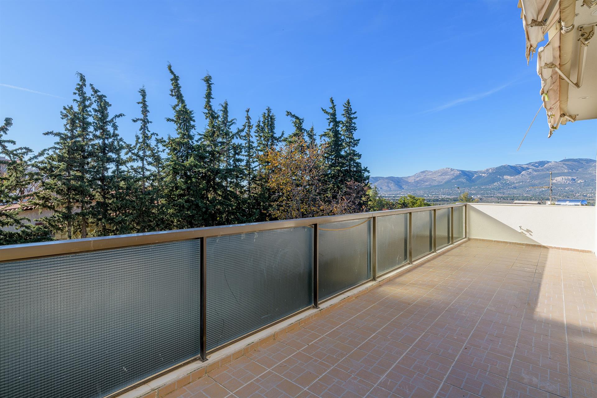 Buy property in Greece : 13,551 Greek houses and apartments for sale