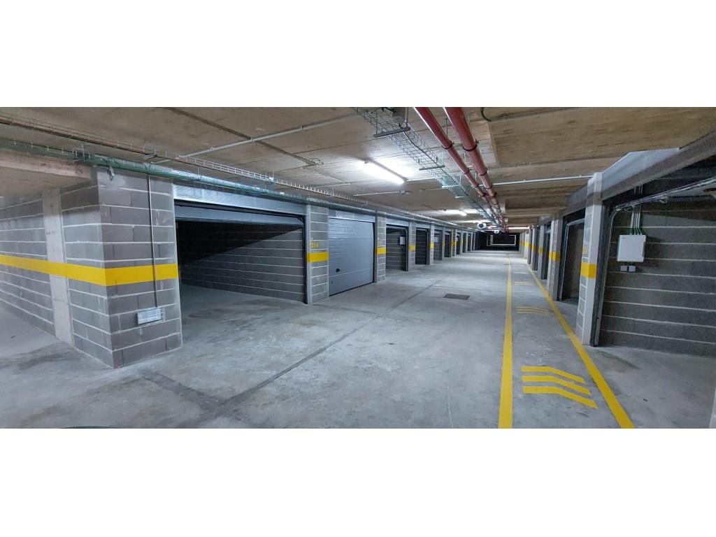 Garagem Box para Venda no Centro de Portimão