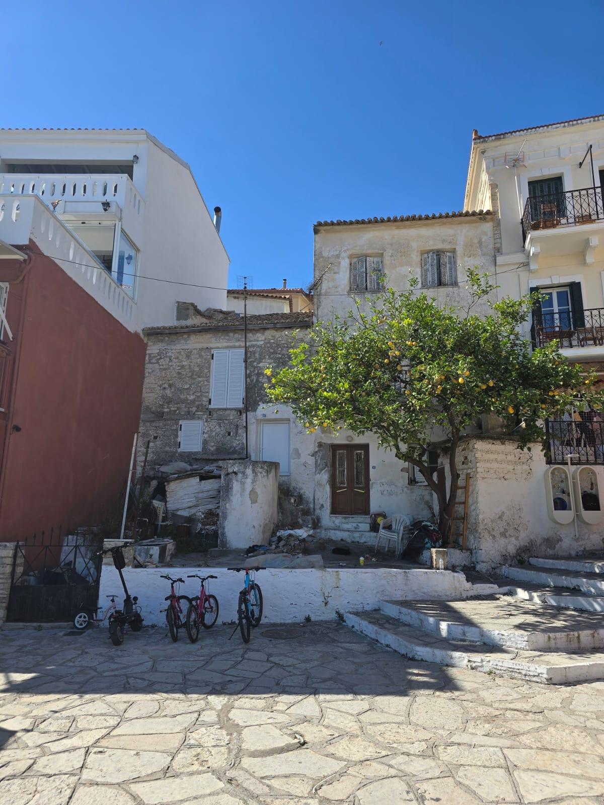 Purchase: Business premises (48060)