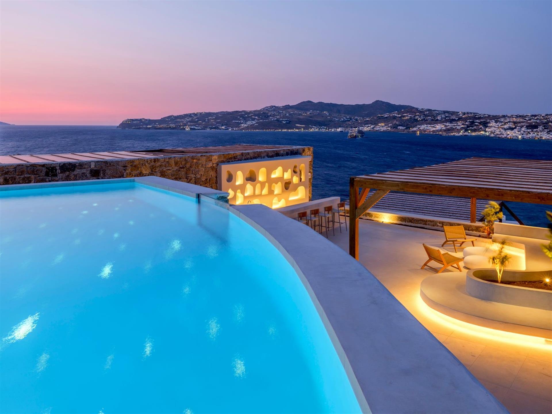 Panoramic Seafront Villa with Infinity Pool & Unmatched Views, Korfos ...