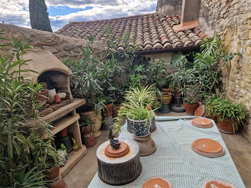 6-Room House For Sale In Lecques