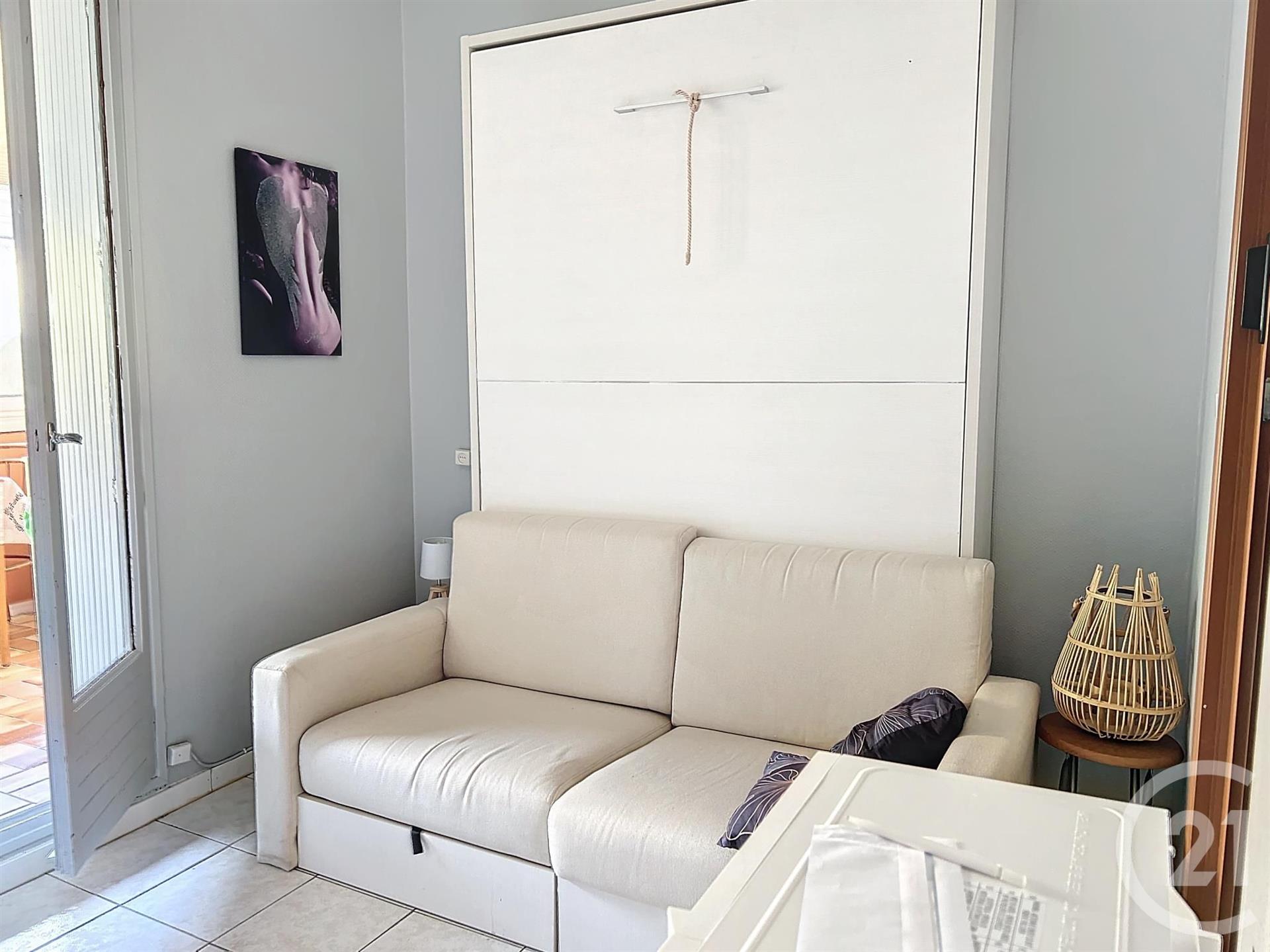 Purchase: Apartment (66110)