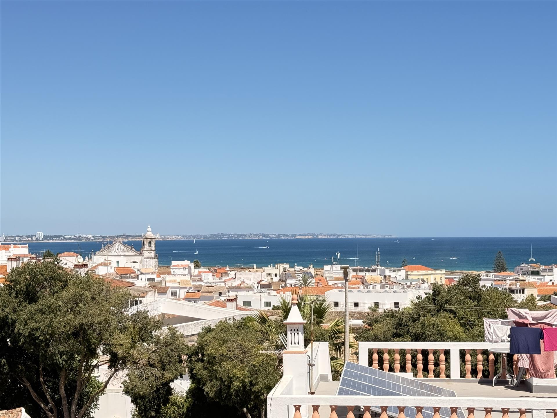 6 bedroom townhouse with panoramic sea views in Lagos, Algarve