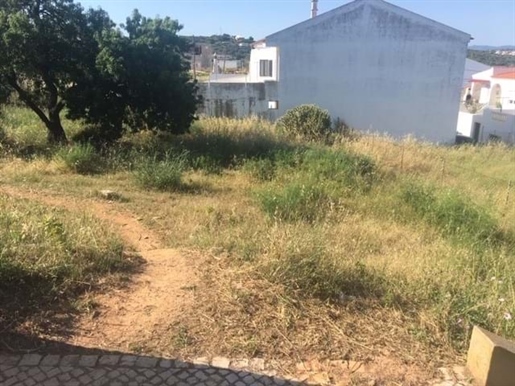 Urban Plot Situated in Portelas