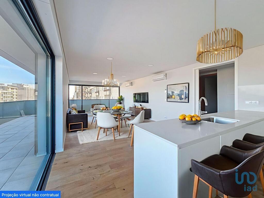 Apartamento T4 em Mafamude e Vilar do Paraíso de 138,00 m²