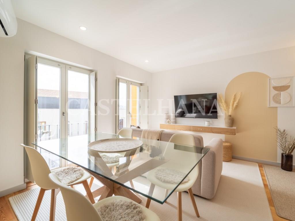 Apartamento T2 Duplex mobilado com varanda licença Al na baixa do Porto