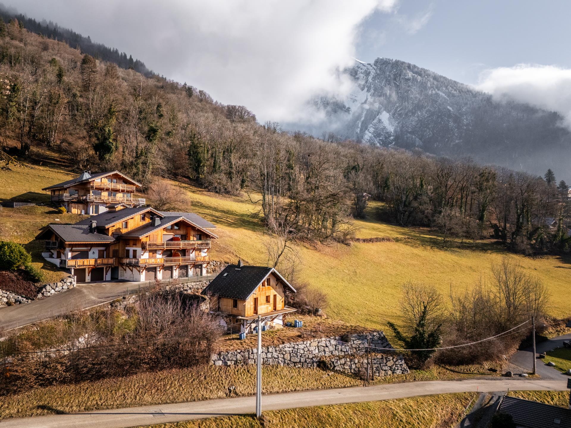 Emplacement idéale - Proche centre samoëns avec vue panoramique.