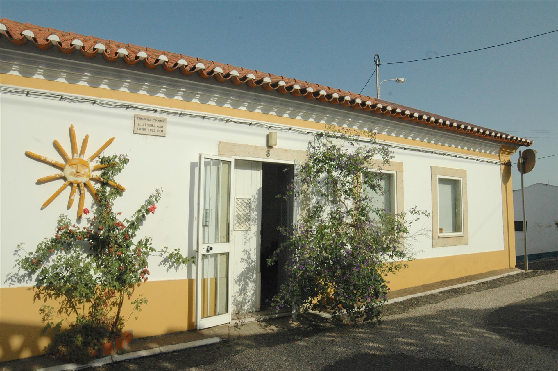 Moradia no Centro de Colos