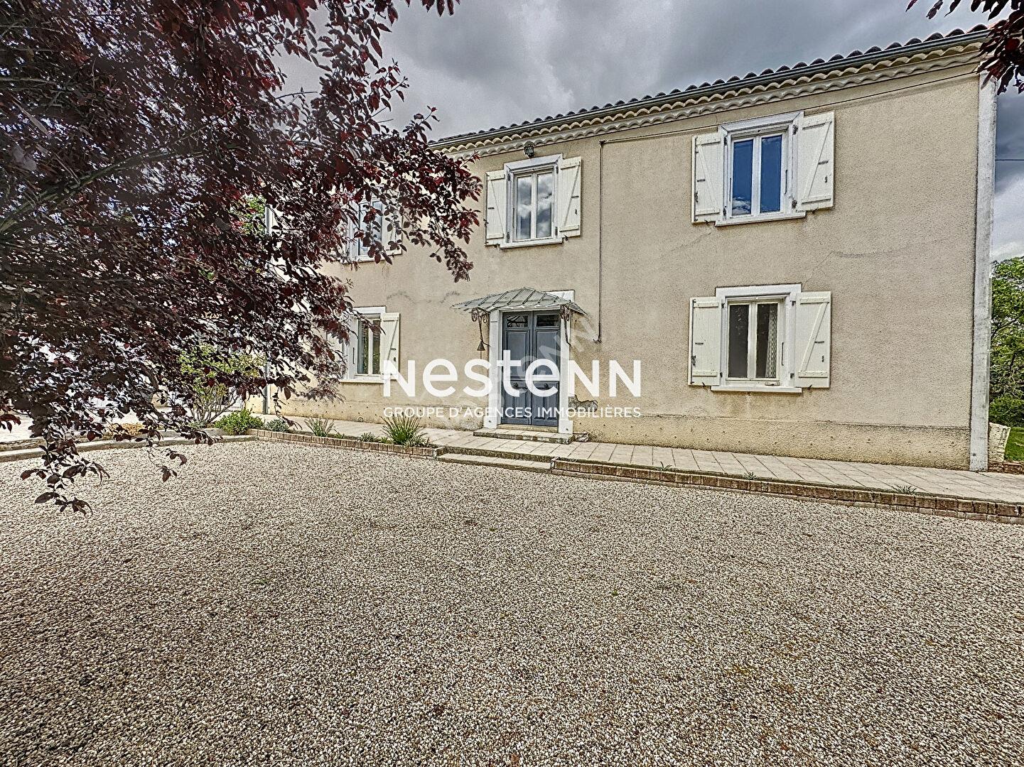 Maison Seissan 10 pièces 280 m2 jardin 7000 m2