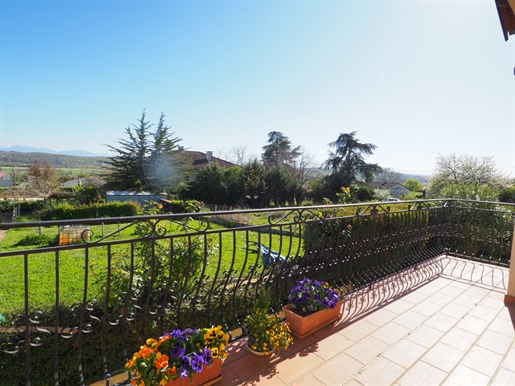 4 rooms single story house with garage and view on the Pyrenees