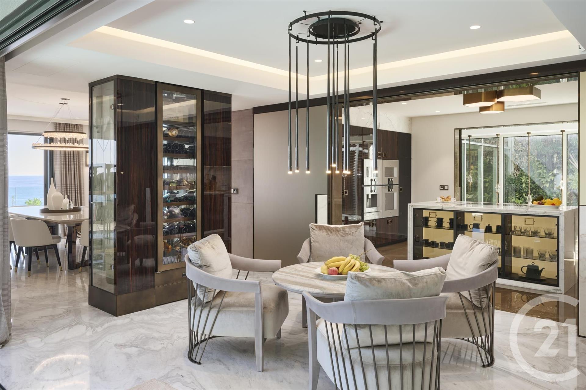 Purchase: House (06300)