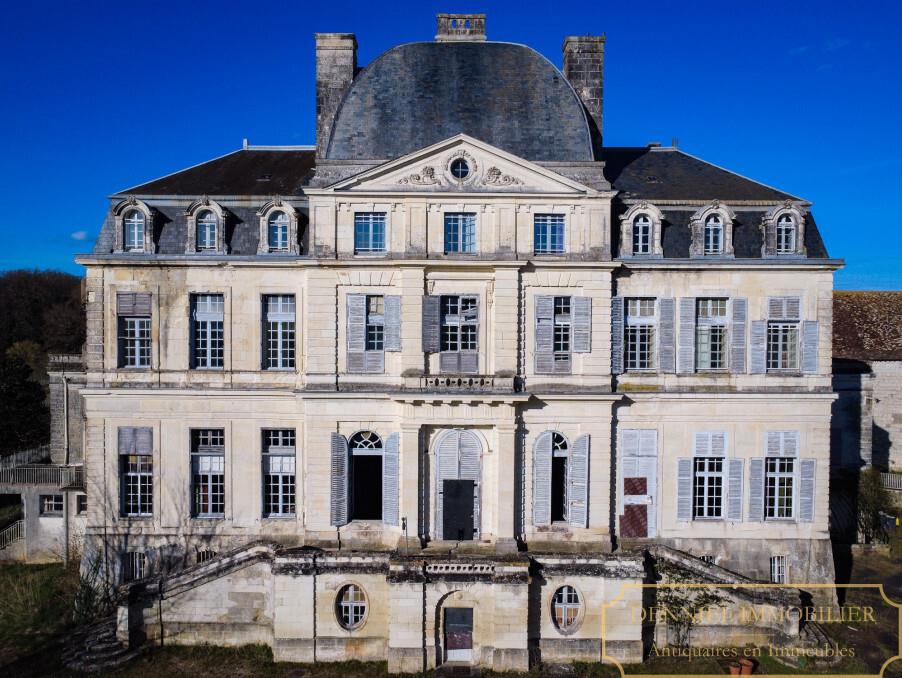 Sumptuous And Powerful 18Th Century Castle In Touraine - Grandiose ...