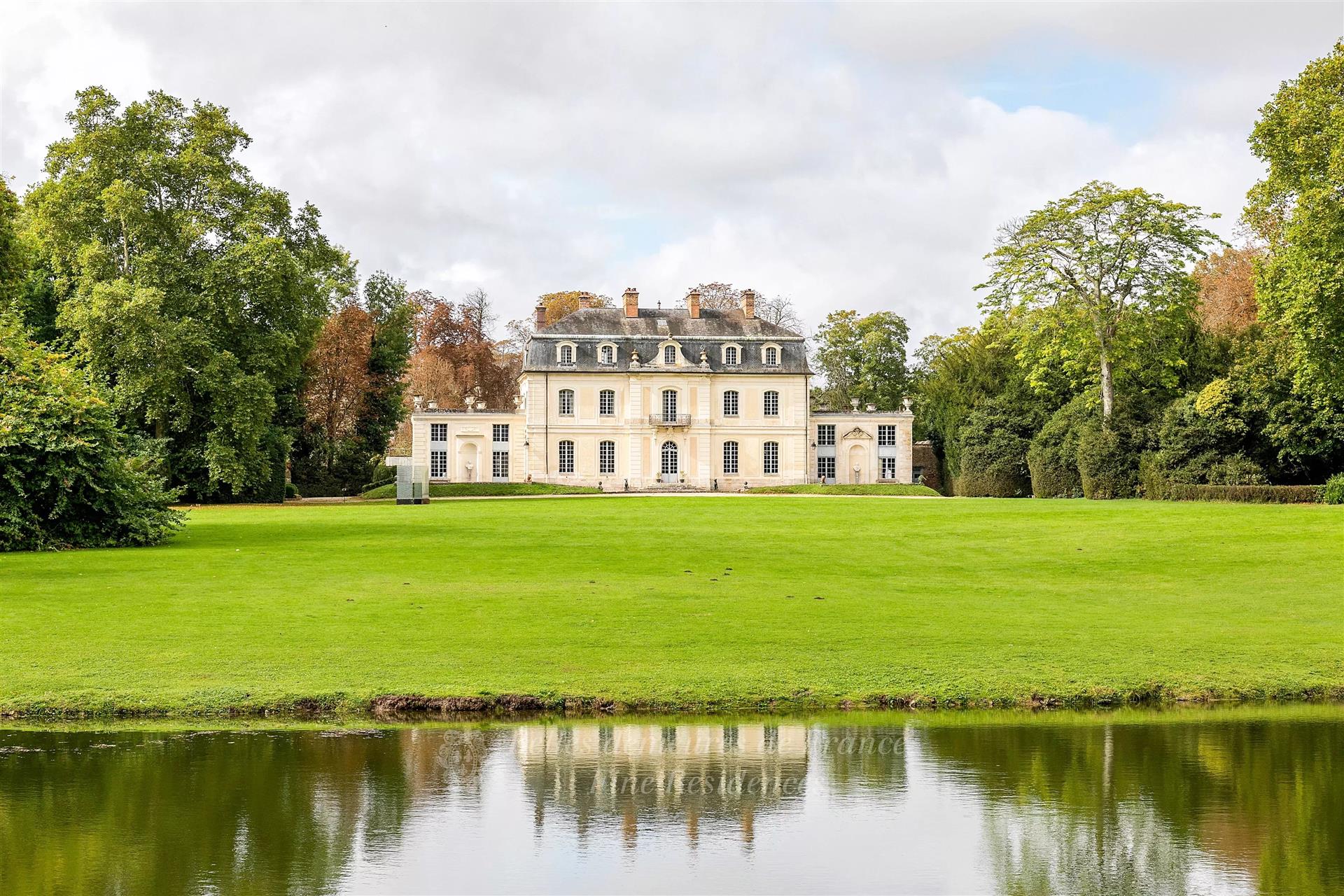 A sumptuous 18th century chateau in 70 hectares of park and woodland