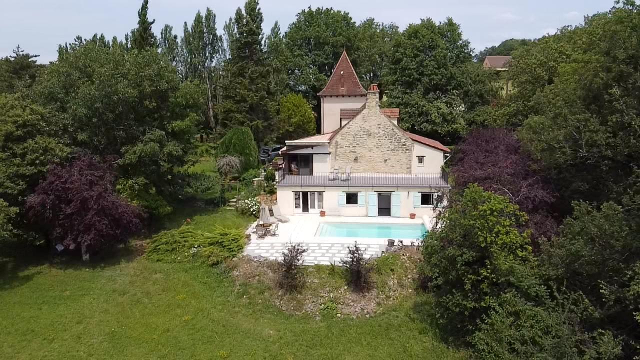 Authentic stone house with pool and view
