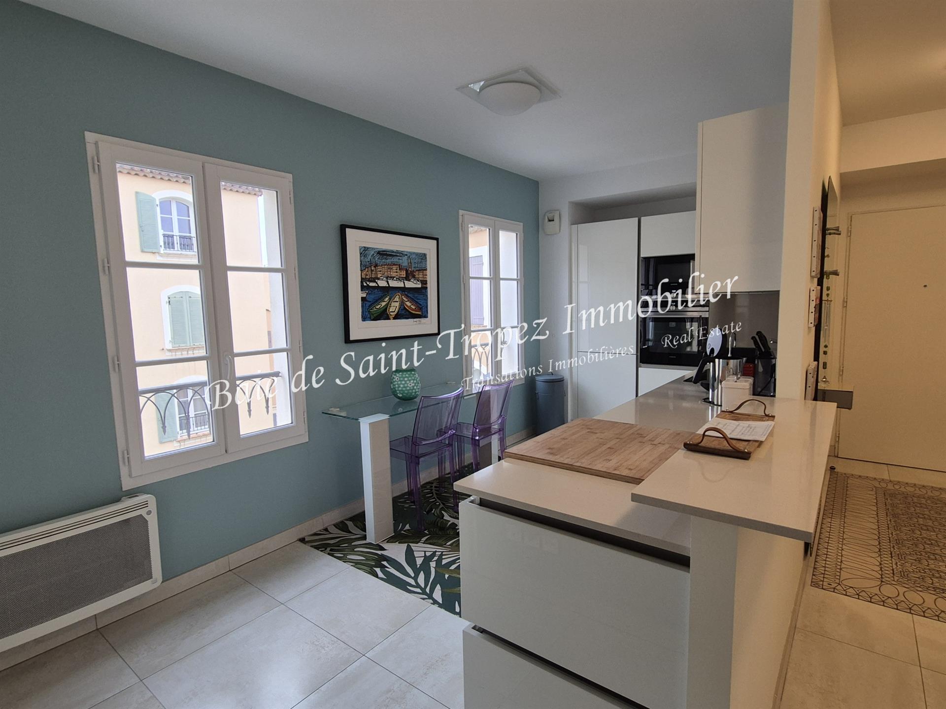 Luxurious 92m2 apartment with 15m2 terrace in the heart of Saint-Tropez