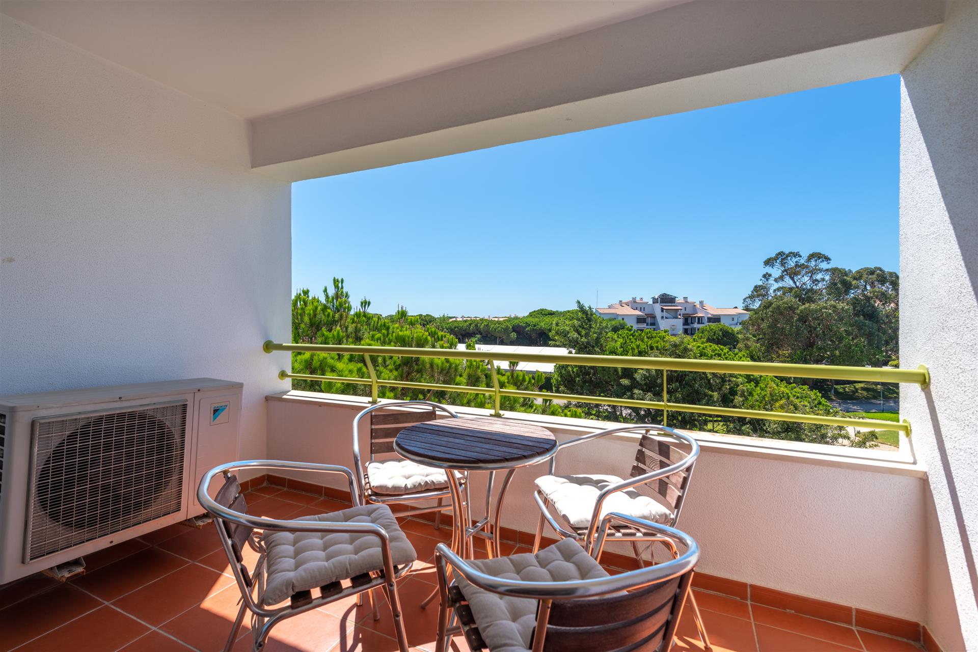 Compra: Apartamento (8200)