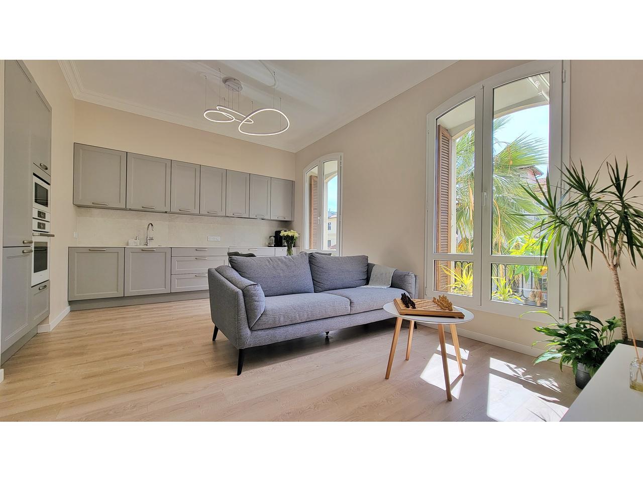 Fleur - 4 pièces - Ac