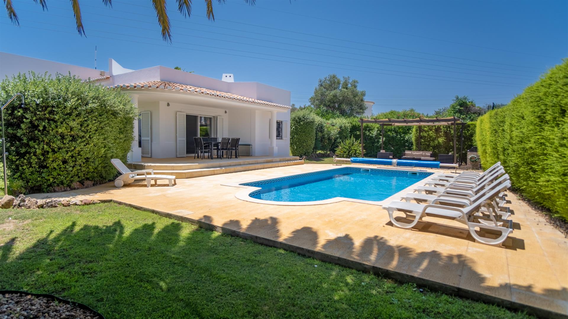 Compra: Vivenda (8200)