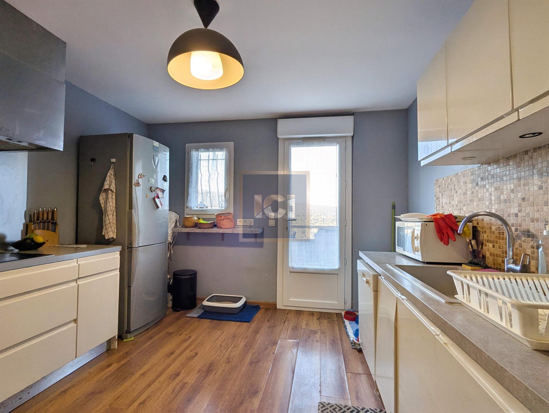 Purchase: House (83120)