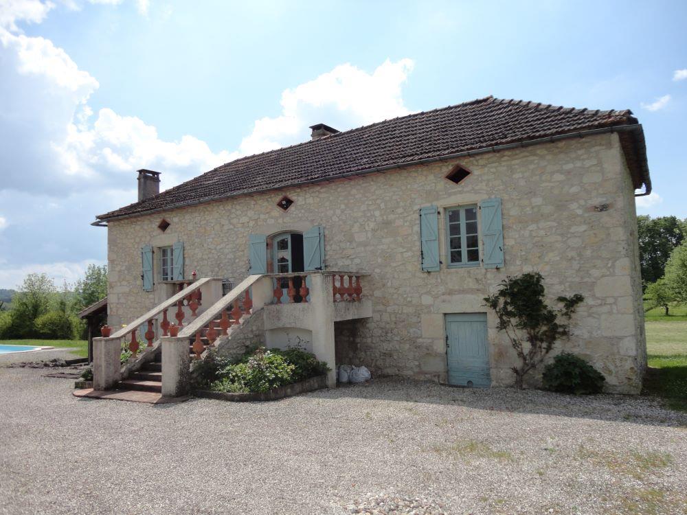 Charming stone house with swimming pool