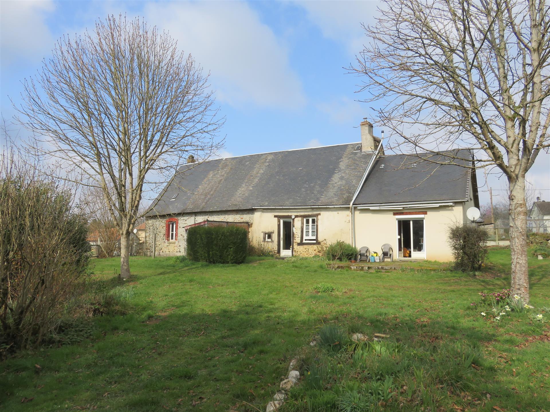 Maison de 130 m2 sur 6 130 m2